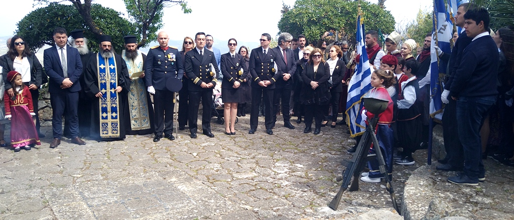 25η Μαρτίου 1821. Ενθουσιασμός στη μεγάλη γιορτή του Έθνους. Χόρεψε και ...