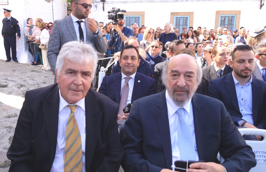 Λίγος κόσμος στη φετινή άκρως επιτυχημένη τέλεση του ιερού Νιπτήρα ...