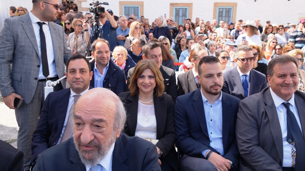 Λίγος κόσμος στη φετινή άκρως επιτυχημένη τέλεση του ιερού Νιπτήρα ...