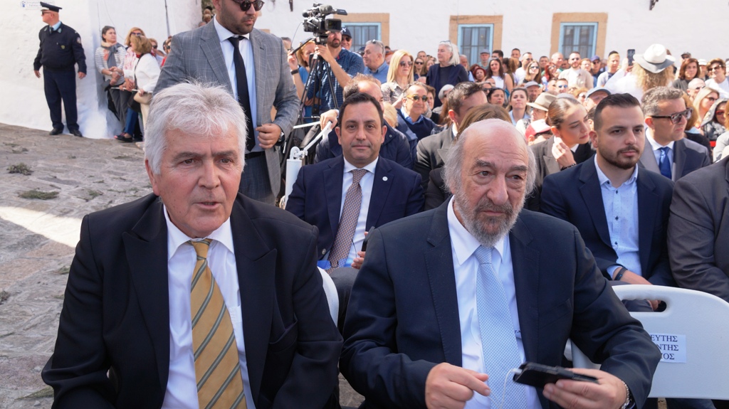 Λίγος κόσμος στη φετινή άκρως επιτυχημένη τέλεση του ιερού Νιπτήρα ...