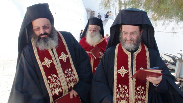 ΣΥΓΚΙΝΗΣΗ ΣΤΗΝ ΠΕΡΙΦΟΡΑ ΤΟΥ ΕΠΙΤΑΦΙΟΥ ΤΗΣ ΠΑΝΑΓΙΑΣ ΣΗΜΕΡΑ ΠΑΡΑΜΟΝΗ ΤΗΣ ...