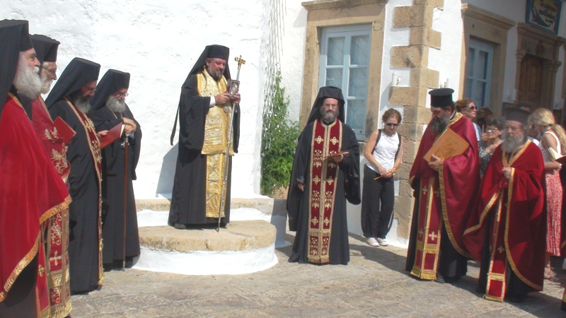 ΣΥΓΚΙΝΗΣΗ ΣΤΗΝ ΠΕΡΙΦΟΡΑ ΤΟΥ ΕΠΙΤΑΦΙΟΥ ΤΗΣ ΠΑΝΑΓΙΑΣ ΣΗΜΕΡΑ ΠΑΡΑΜΟΝΗ ΤΗΣ ...